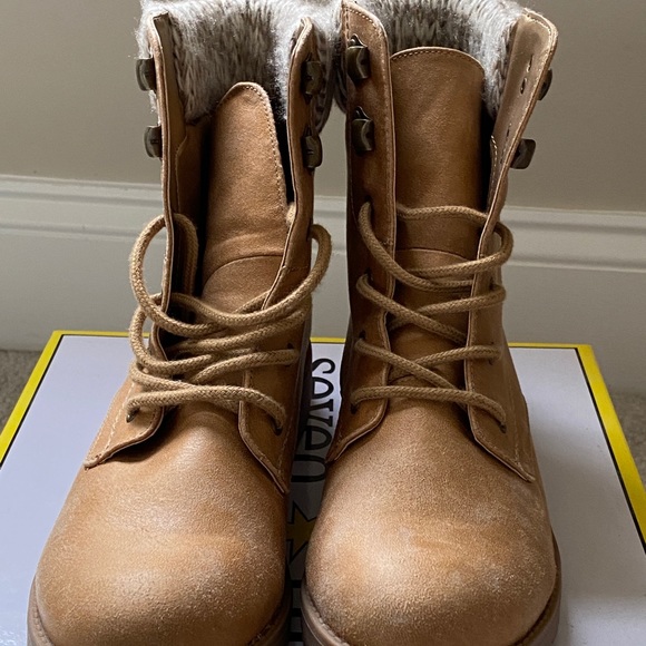Seven Dials | Shoes | Seven Dials Tan Laced Up Boots | Poshmark